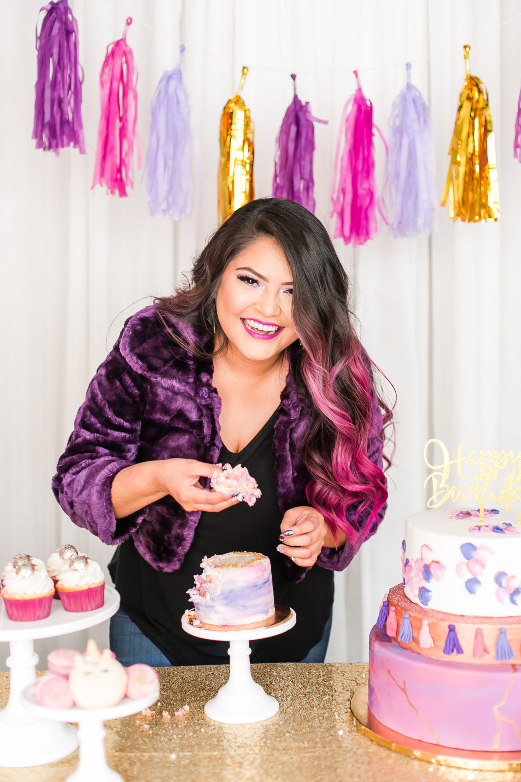 FLOURED BAKERY | CUSTOM-MADE CAKES, CUPCAKES, AND MORE!